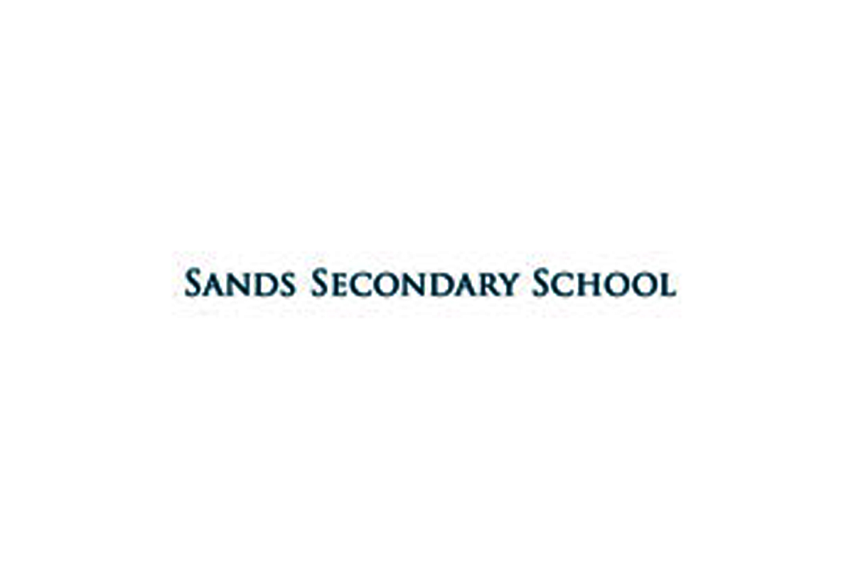 Sands Secondary School桑兹中学 – 荣耀移民留学